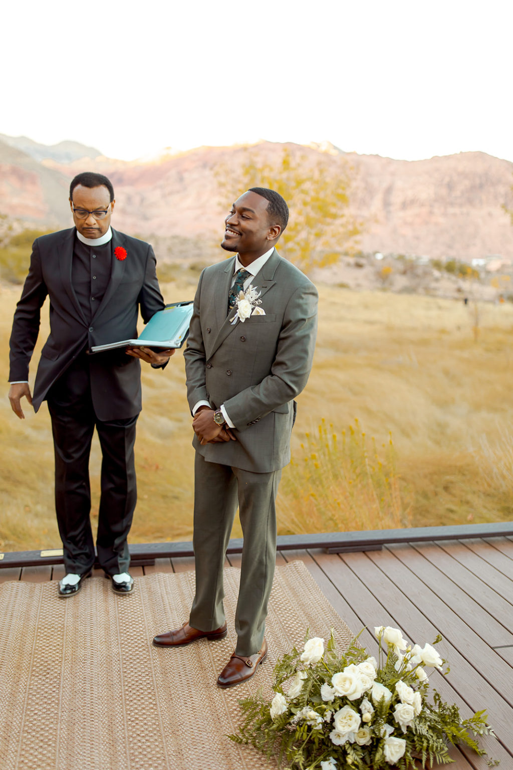 Calico Basin Red Springs Autumn Elopement - emberandstoneevents.com